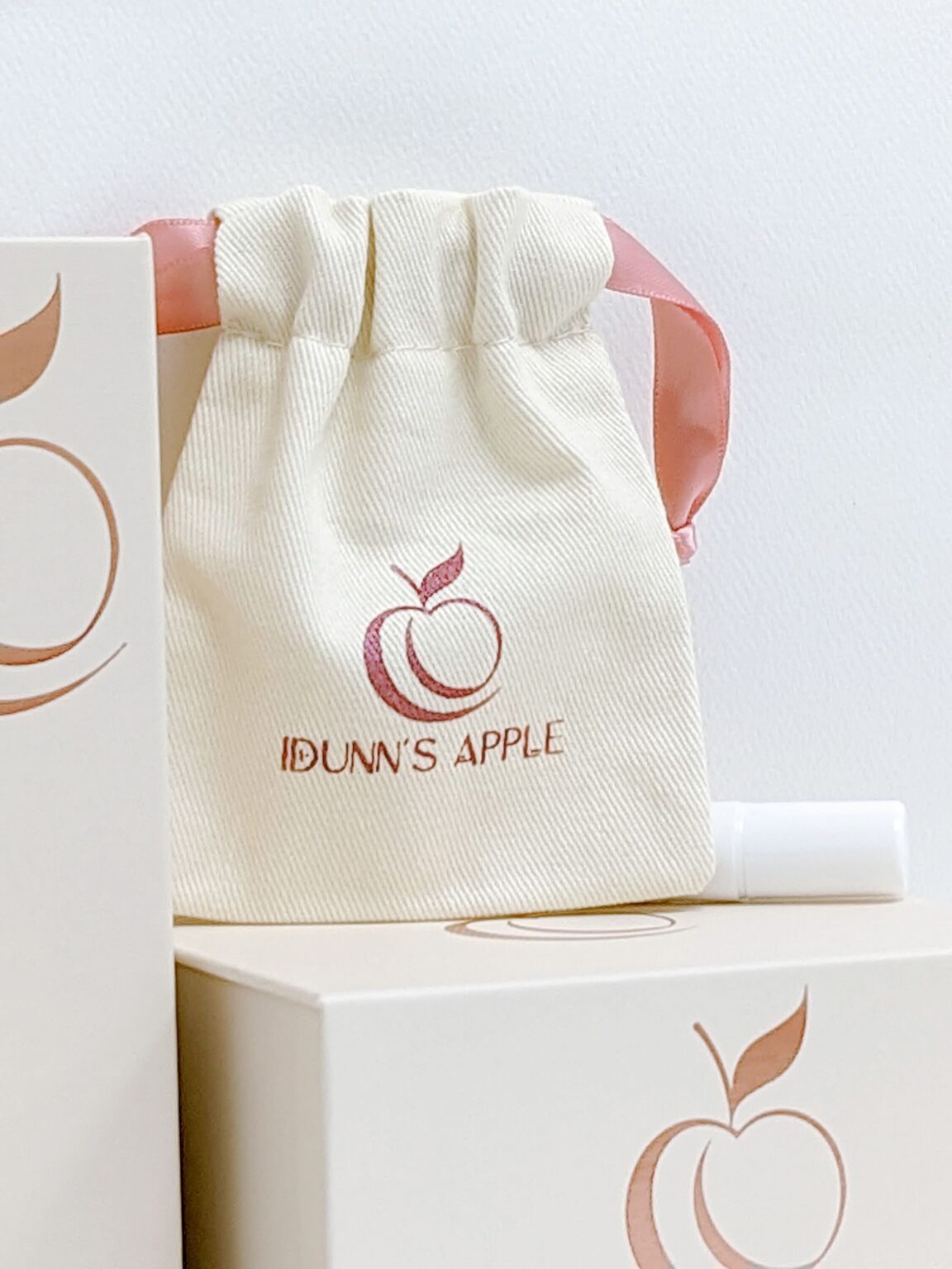 Idunn's Apple - AI Formulated Skincare | Age-Defying Optimization